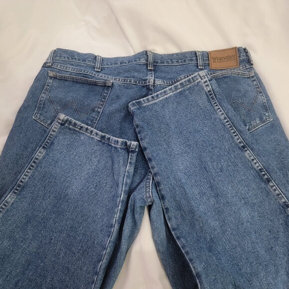 Wrangler | Jeans | Size 44 X 3 Mens Wrangler Rugged Wear Jeans | Poshmark